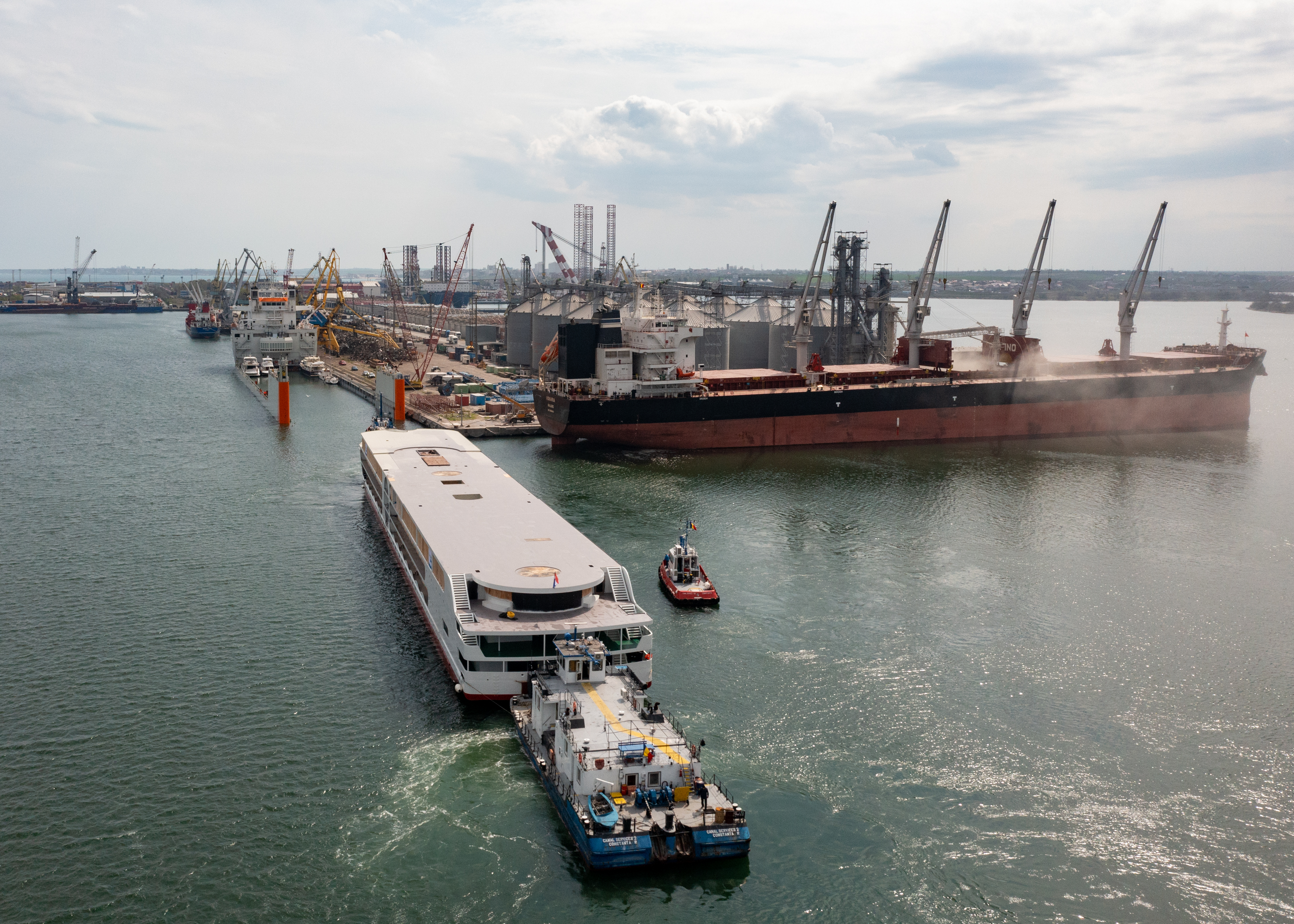 Steel construction of A-ROSA’s new E-Motion Ship is completed